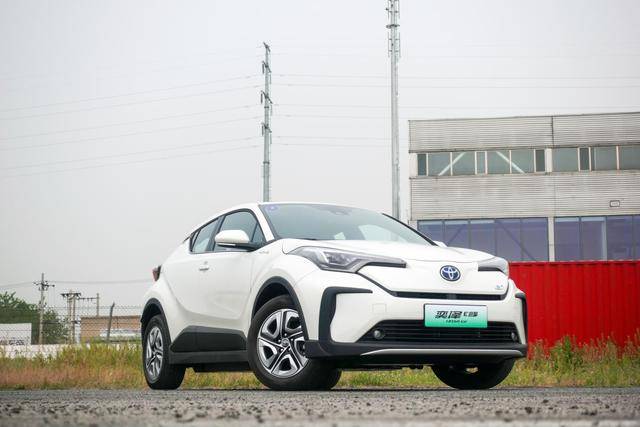 续航400km，一汽丰田-奕泽IZOA E进擎上市！补贴后售22.58万起_搜狐汽车_搜狐网