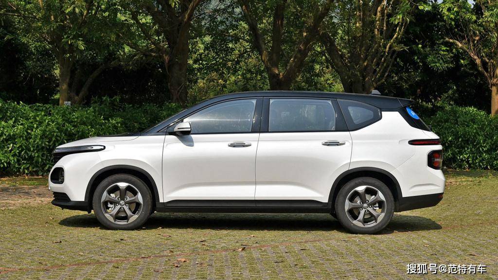 买GM6不如买它，车长4米7，1.5T+CVT，最低只要7.88万元_搜狐汽车_搜狐网