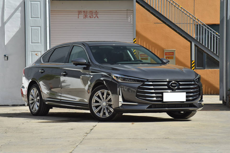 15.68万买中大型车？还是高功率2.0T发动机＋爱信AT变速箱_搜狐汽车_搜狐网