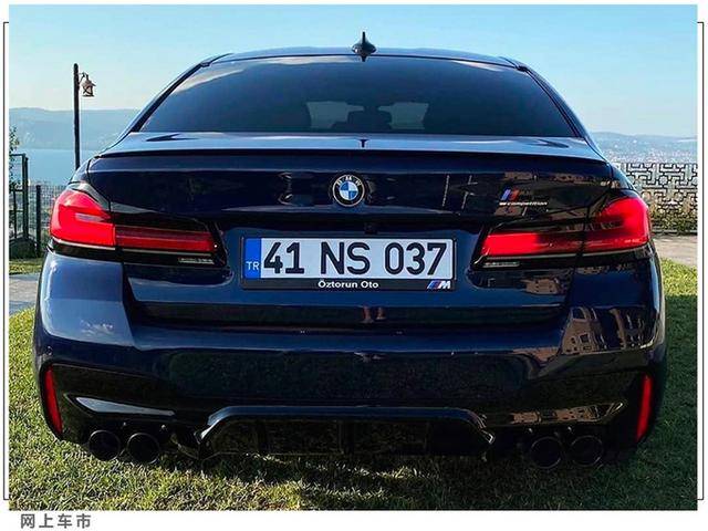 宝马新M5雷霆版实拍！4.4T+8AT，年内即将开售，四出排气更运动_搜狐汽车_搜狐网