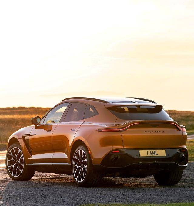 阿斯顿·马丁DBX到港237万起售惊艳超豪华SUV市场_搜狐汽车_搜狐网