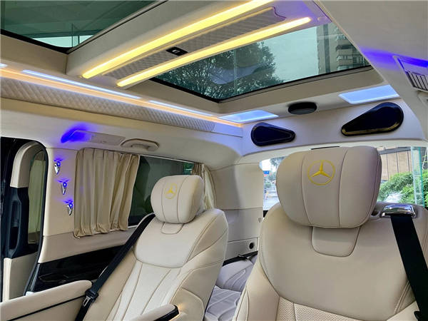 2020款奔驰V260L七座商务车 高顶全隔断迈巴赫版-搜狐大视野-搜狐新闻