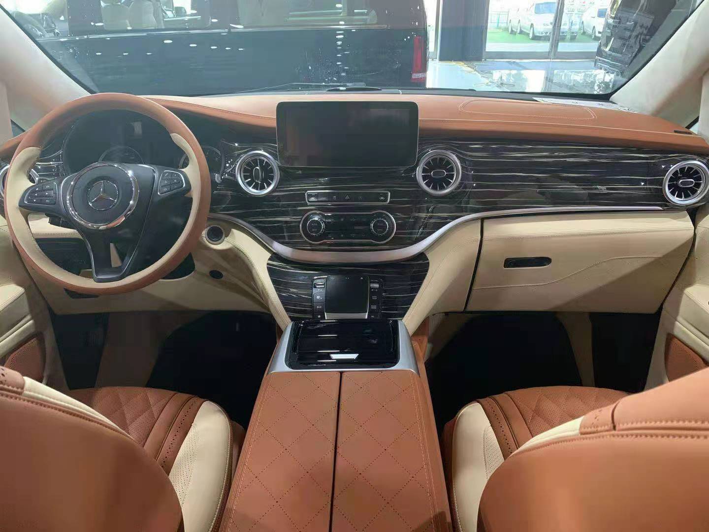 新款奔驰威霆2020款迈巴赫VS680版极致完美的设计_搜狐汽车_搜狐网