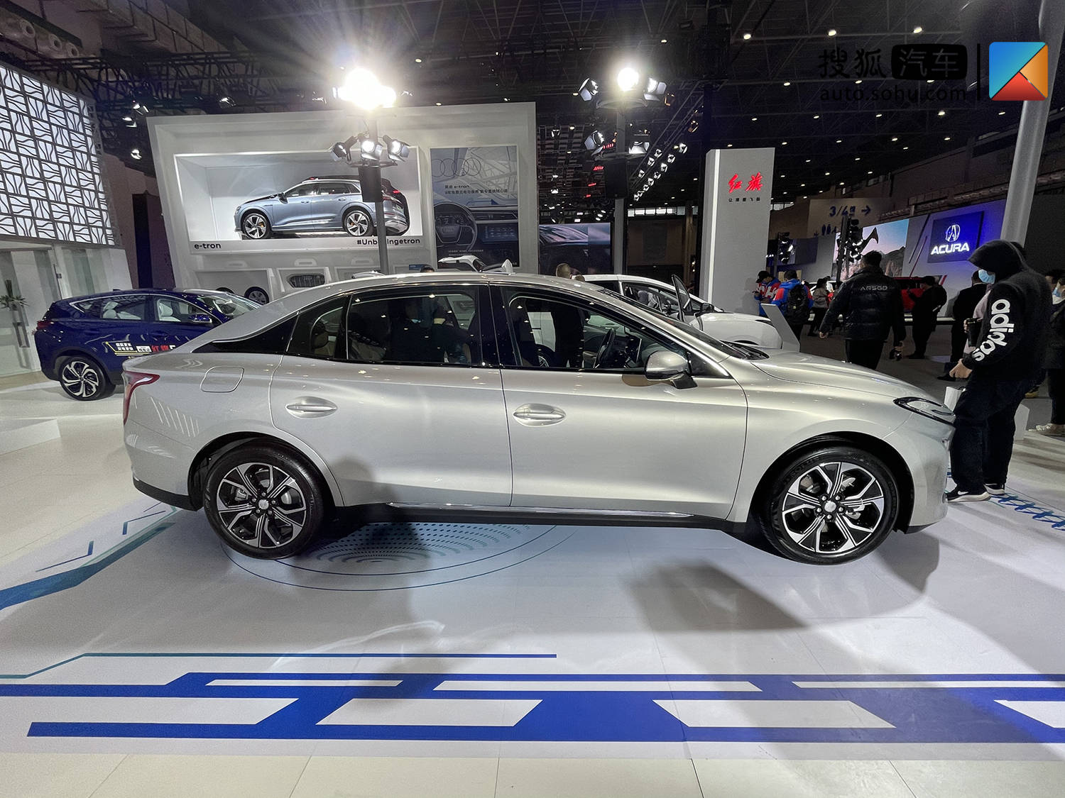 NEDC续航431km 红旗E-QM5车型正式首发_搜狐汽车_搜狐网