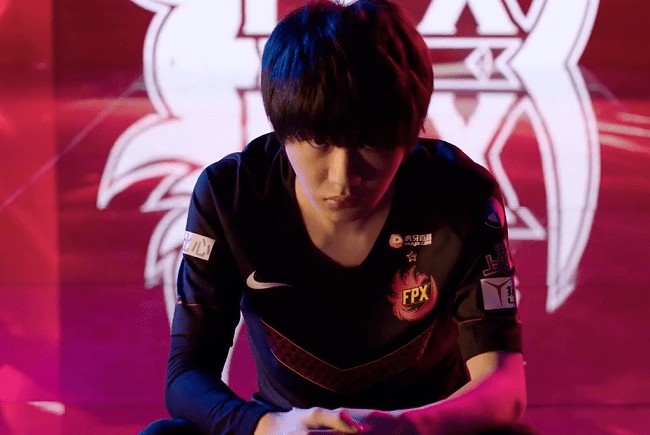季中杯揭幕战：FPX派Khan首发对战T1，Faker开始抓“叛徒”？_李哥