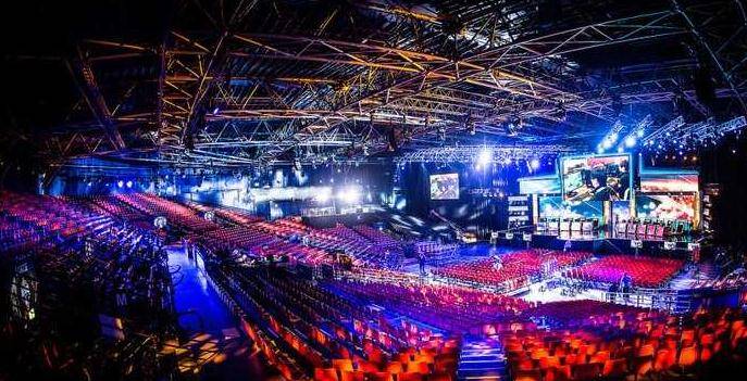 LPL观众收获好消息，ESPN透露：S10集中进行，S11继续留在中国_比赛