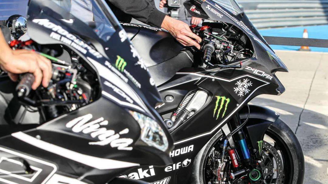 新外观的 ZX-10RR 超级跑车现身 WSBK 冬季测试-搜狐大视野-搜狐新闻