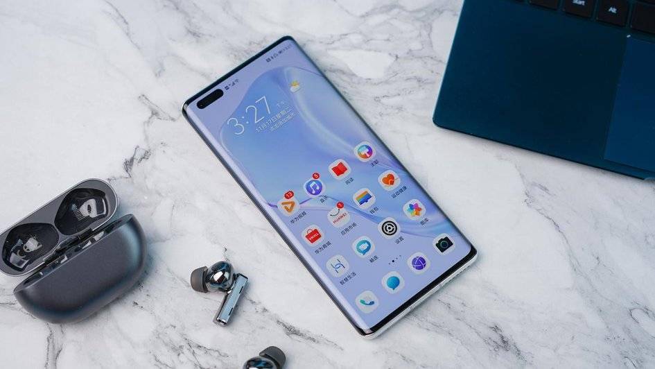 刚入手的华为Mate40 Pro连上电脑+耳机 让我秒变Vlog达人！_闪传