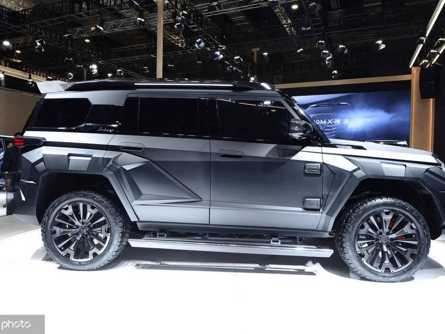 2023上海车展：罗伦士M800星际战车“狂飙”亮相-搜狐大视野-搜狐新闻