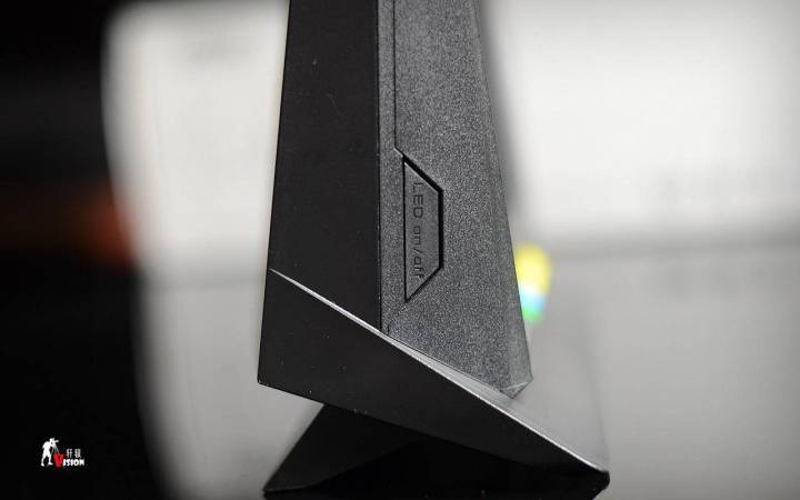 续写86U神话？新一代华硕RT-AX86U巨齿鲨WiFi 6电竞路由评测-搜狐大视野-搜狐新闻