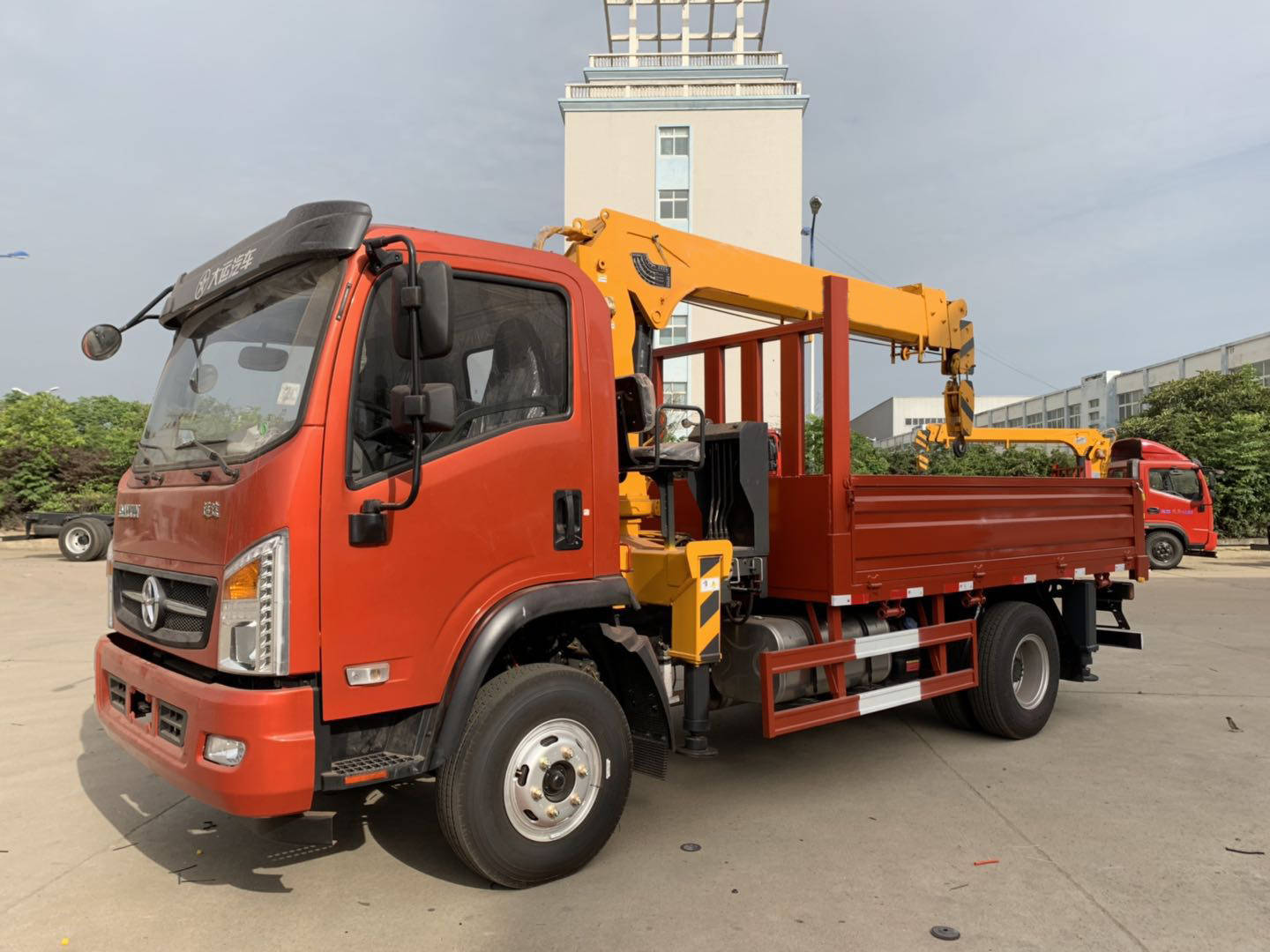 工程专用随车吊2吨3.2吨4吨5吨6.3吨8吨10吨12吨14吨16吨20吨蓝牌包上户_搜狐汽车_搜狐网