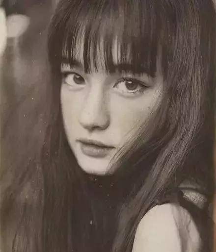 明明父母都是中国人，她却美得像个混血儿_苏珊苏