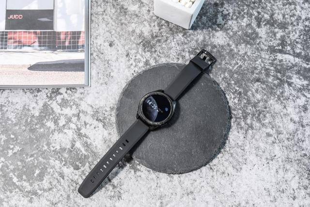 vivo WATCH美图赏析：出道即巅峰，不仅有颜还有料-搜狐大视野-搜狐新闻