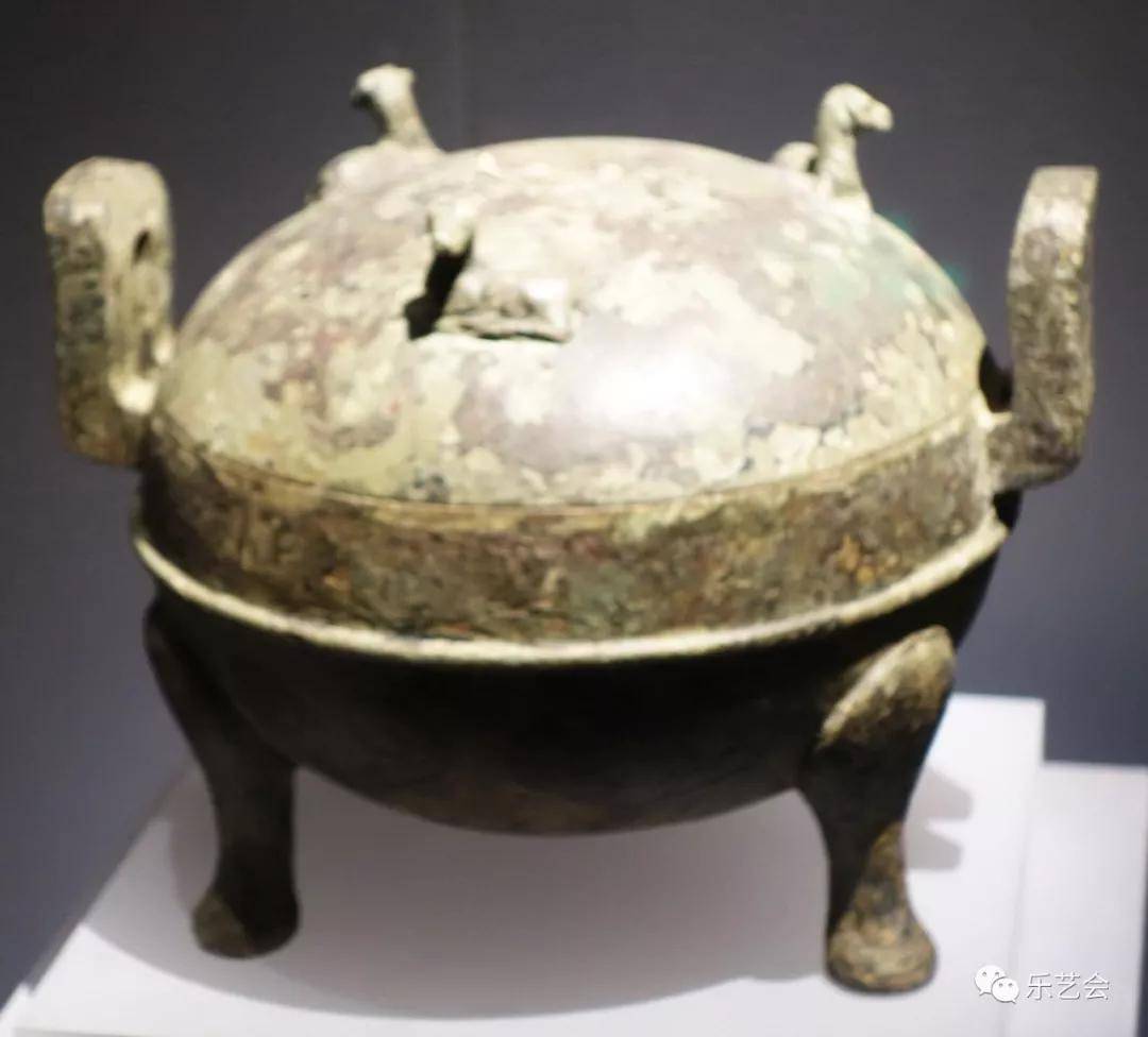 商末提梁卣 人面鼓环 错银四羊盒：南博青铜器巡礼之三-搜狐大视野-搜狐新闻