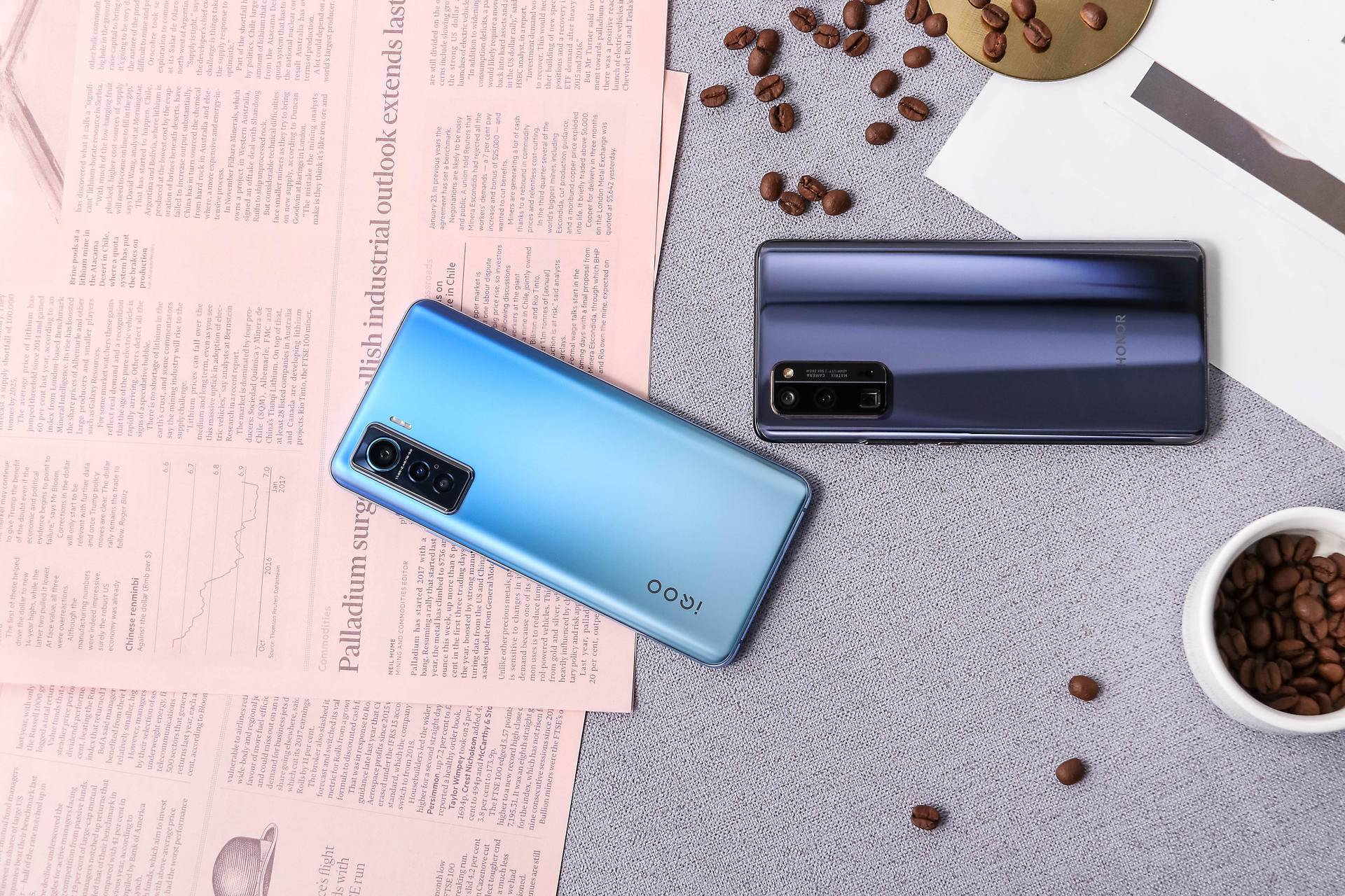 4K 价位段旗舰机型同台竞技：iQOO 5的越级配置我好馋_Pro