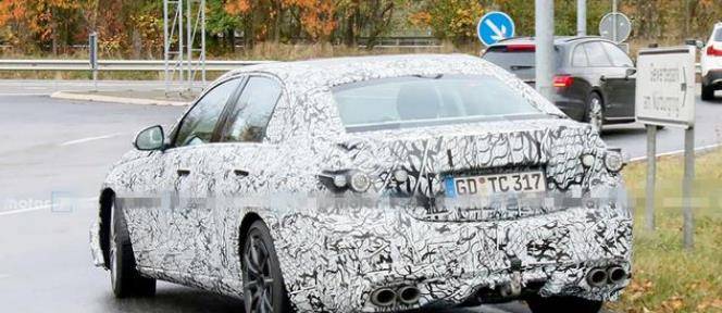 AMG C53路试谍照曝光C63的V8没了C43的V6也没了_搜狐汽车_搜狐网