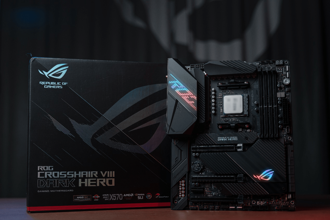 Zen3超频神器 ROG C8DH主板获15项全球第一_锐龙