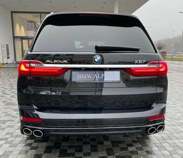 性能最强宝马X7，4.4T+7座，加速6秒，豪华感媲美奔驰GLS_搜狐汽车_搜狐网