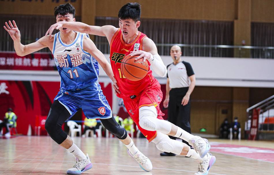 沈梓捷绝杀，CBA第40轮，深圳男篮104-103险胜新疆-搜狐大视野-搜狐新闻