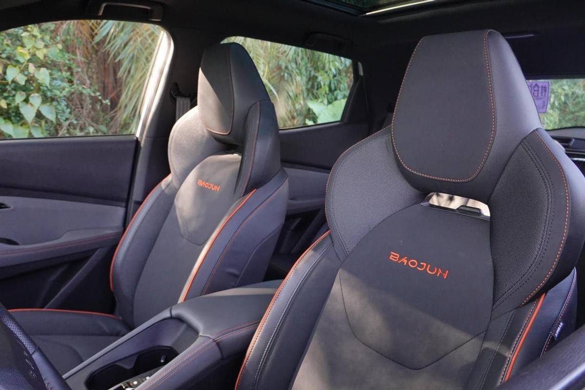 新宝骏RS-3对比长安CS35PLUS，小型SUV哪家强？_搜狐汽车_搜狐网