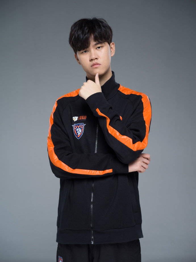 2021年王者荣耀春季赛 DYG定妆照-搜狐大视野-搜狐新闻