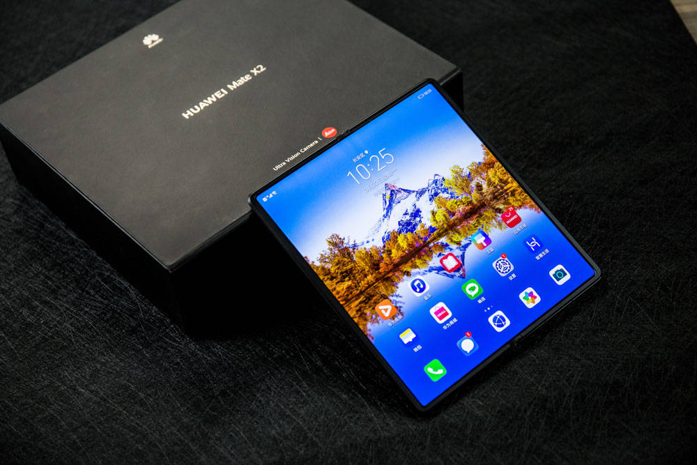 更完美的折叠，可当主力机 华为Mate X2图赏-搜狐大视野-搜狐新闻