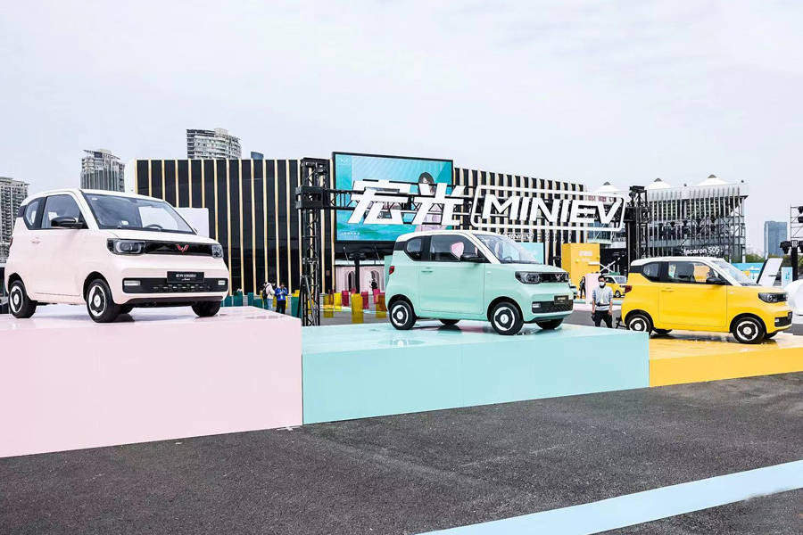 补贴后售3.76万起，标配倒车影像，五菱宏光MINIEV马卡龙正式上市！_搜狐汽车_搜狐网