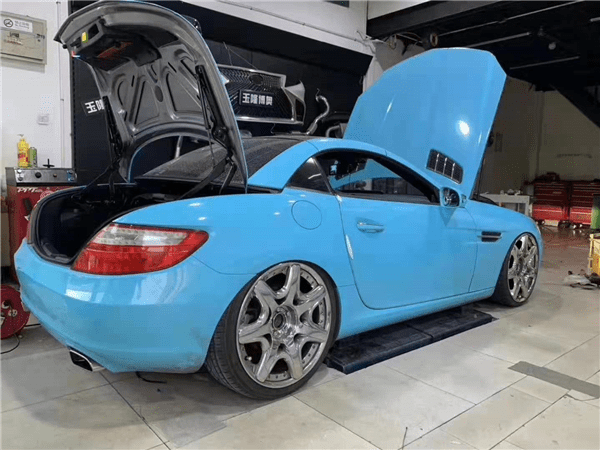 皮囊减震李洋与您共享奔驰SLK AIRBFT避震低趴魅力姿态_搜狐汽车_搜狐网