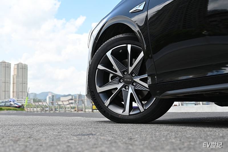 当优等生再进一步！试驾广汽埃安AION S Plus_搜狐汽车_搜狐网