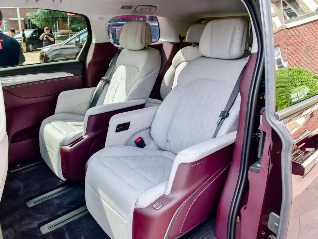 售价46.39万元起，新增48V轻混系统，2022款别克GL8艾维亚上市_搜狐汽车_搜狐网