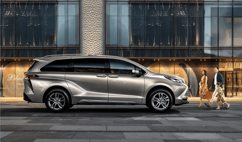 TNGA平台打造，新时代MPV赛那承载家庭幸福_搜狐汽车_搜狐网