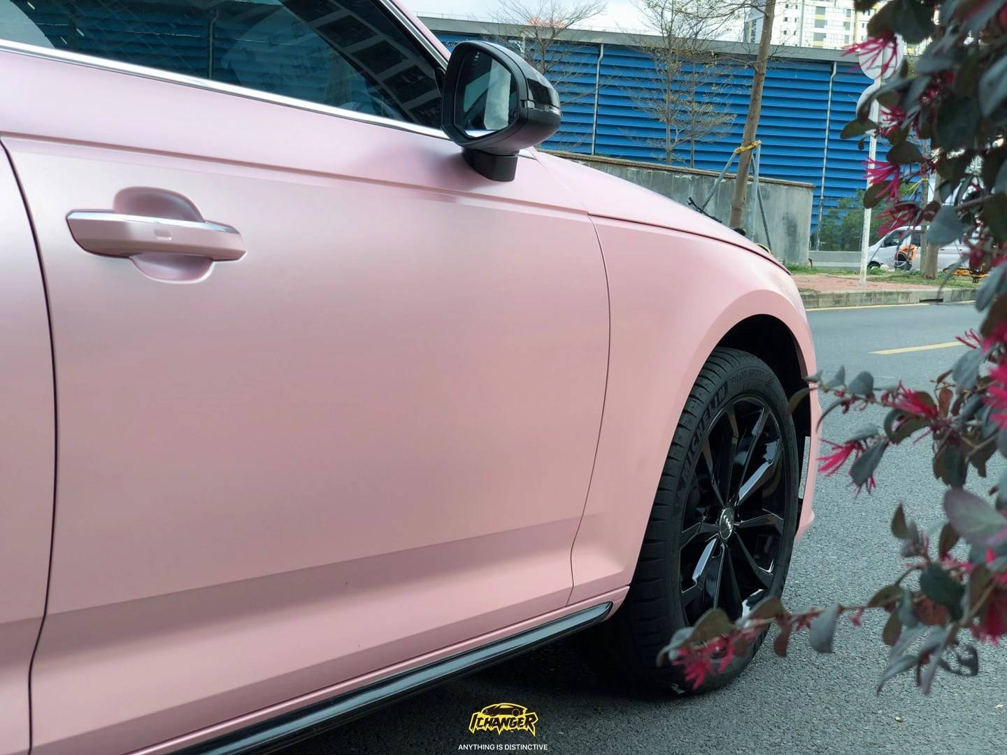 奥迪A4L汽车Ichanger（ICR）改变者电光樱花粉_搜狐汽车_搜狐网