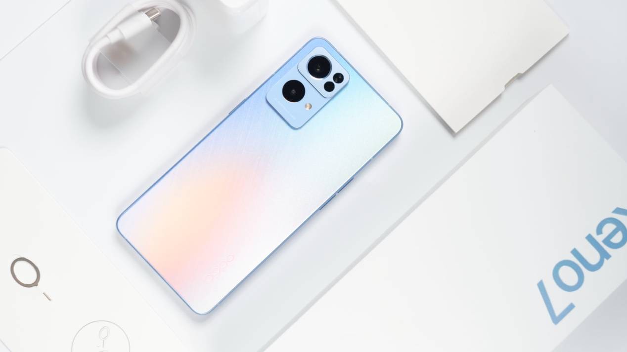 OPPO Reno7 Pro上手体验：全新升级的自拍旗舰_OPPO Reno7 系列新品发布_前置_手机