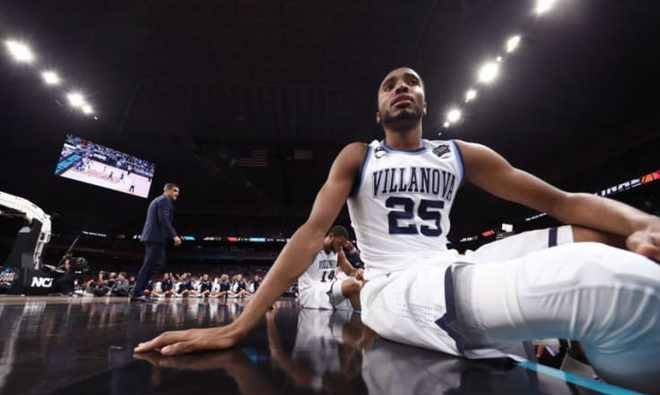 从贫民窟逆袭成为76人女高管，培养儿子打进NBA，签下9000万肥约_布里吉斯_泰尼_训练