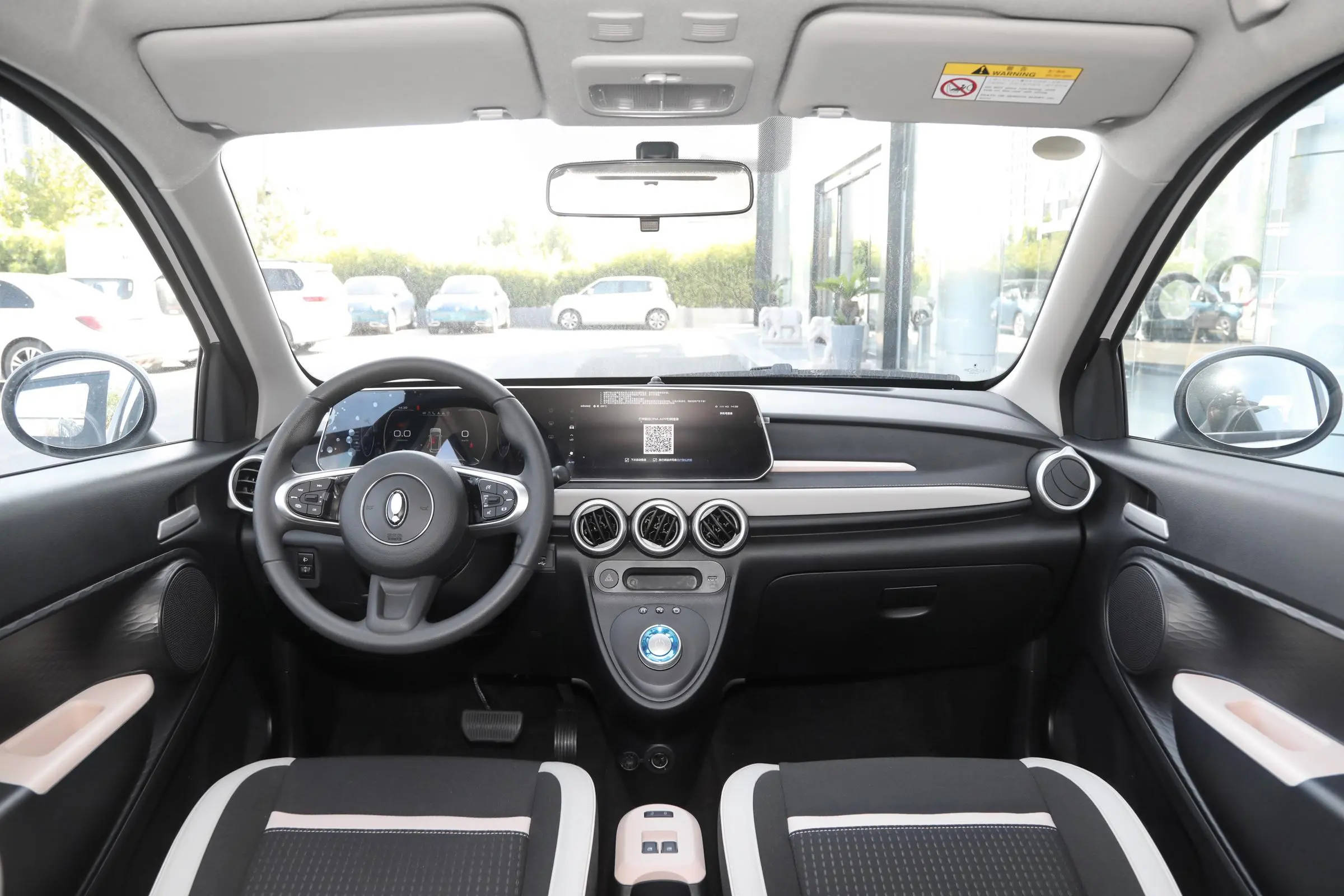 2022款黑猫新增两款车型，NEDC综合续航351km，起售价7.58万元_搜狐汽车_搜狐网