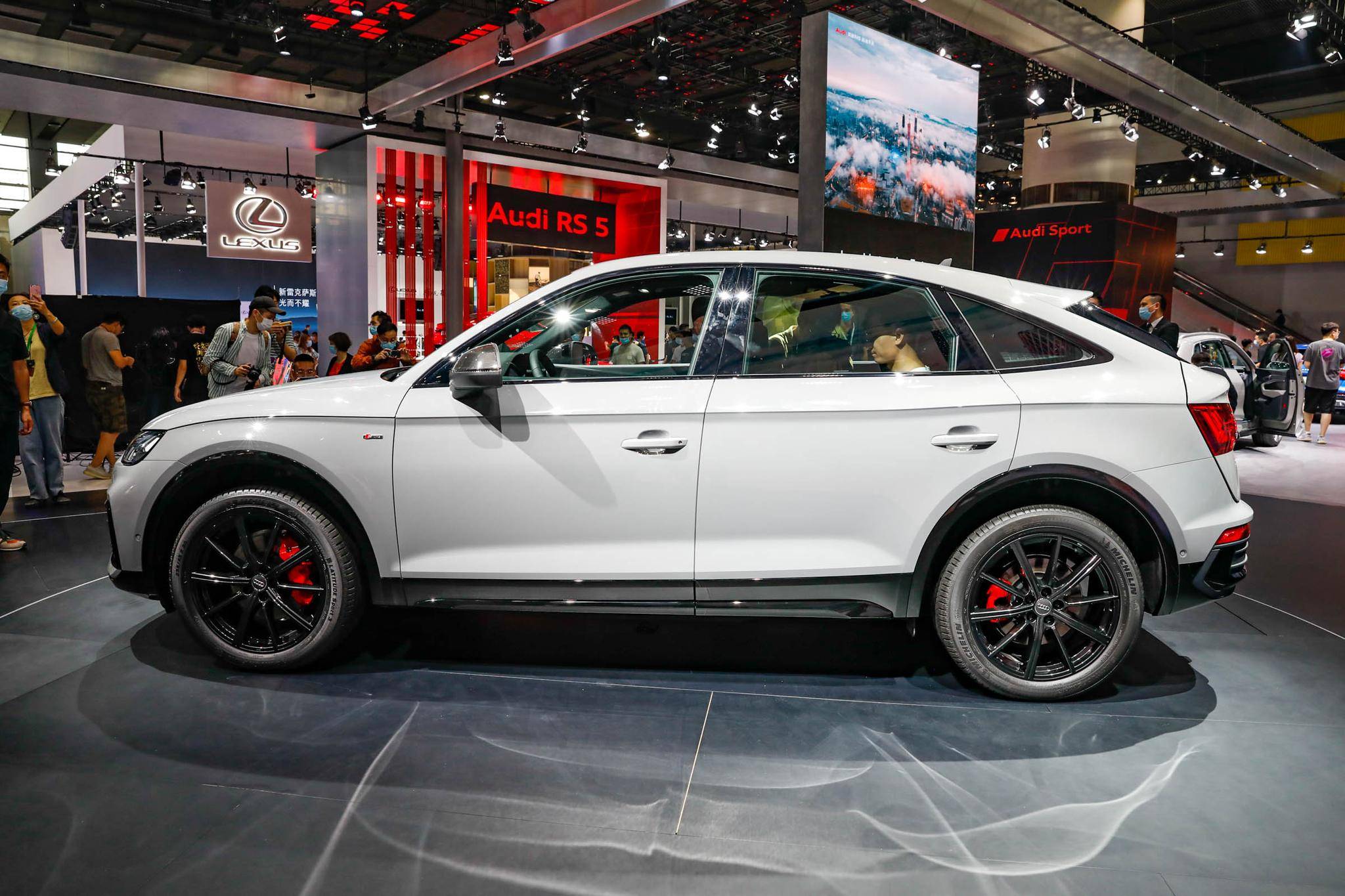 新增RS燃速套件 新款奥迪Q5L Sportback上市 42.68万元起_搜狐汽车_搜狐网