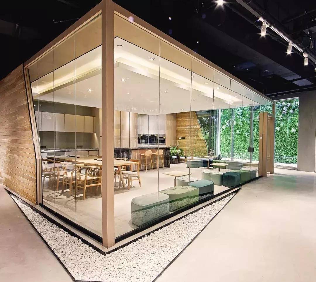 在成都，找回那些被“架空”的空间_建筑_吊脚楼_交流