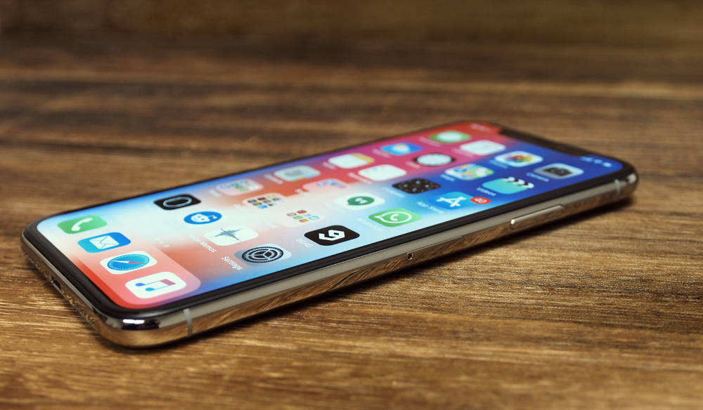 从8388元跌至1629元，双1200万+IP67，经典iPhone二手机跌至新低_刘海屏_设计_售价