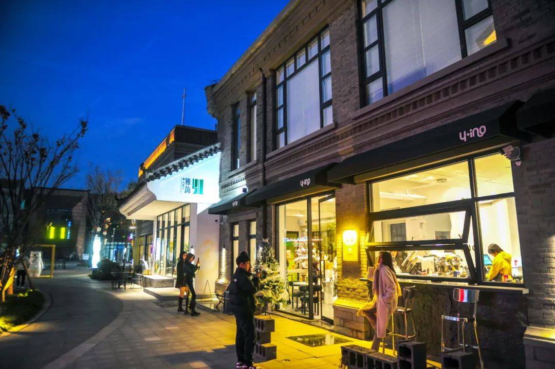 最新上榜的这三处夜间集聚区，每一处都好玩好逛！_摄影_街区_济南市