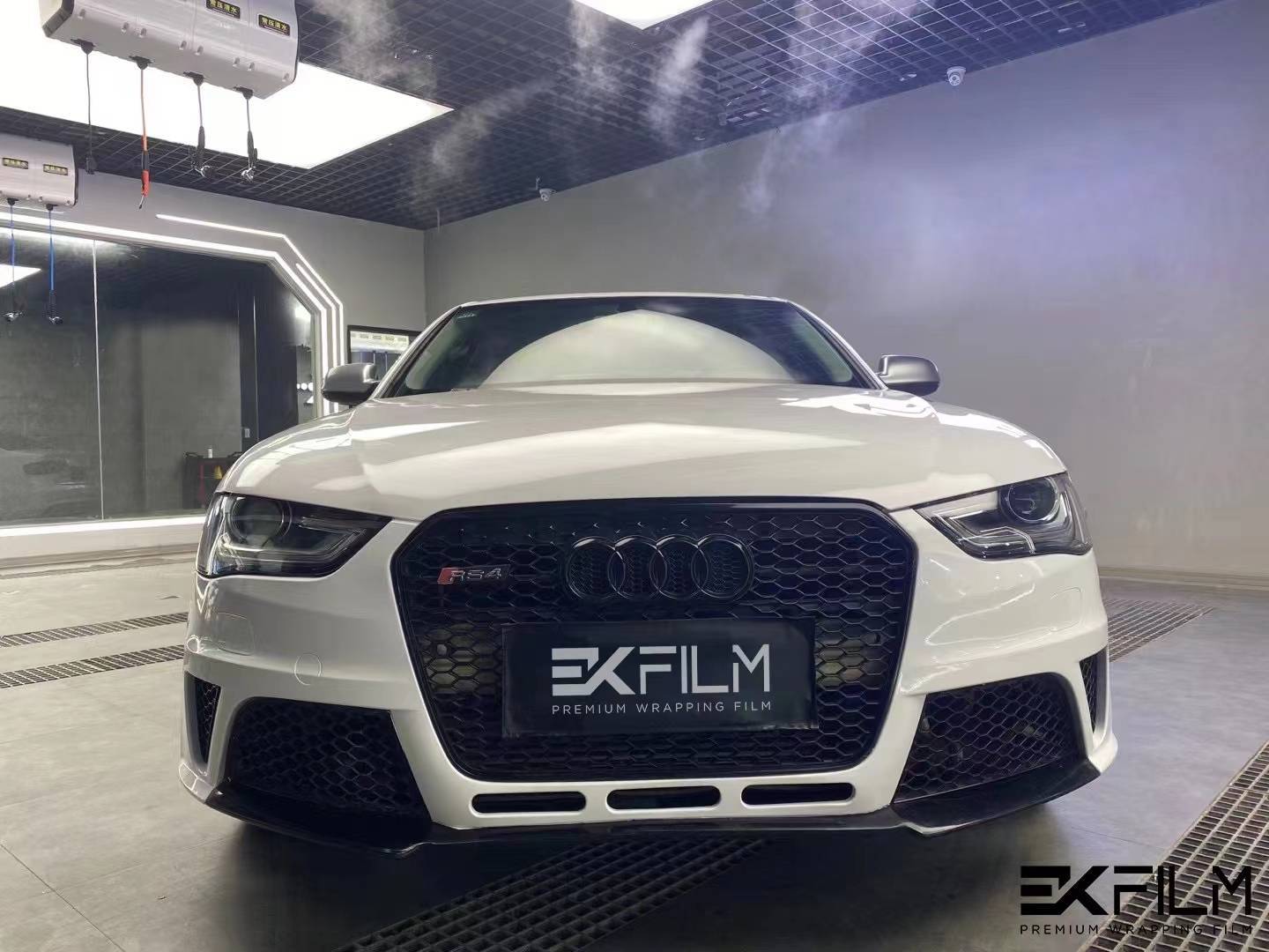 奥迪A4L汽车贴膜EKFILM改色膜高亮白_搜狐汽车_搜狐网