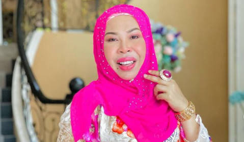 马来西亚50岁富婆要和27岁男助理结婚，女儿崩溃：已有5个爸爸_Hasmiza_Cik_妈妈