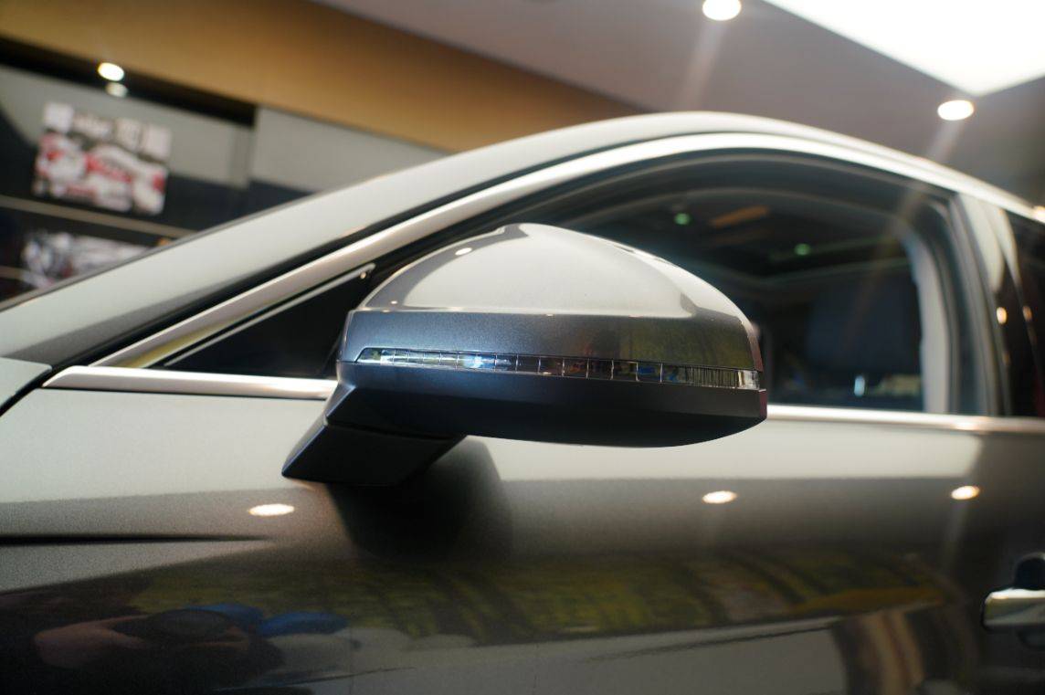 007探店：小改款新增RS套件燃速型 到店实拍22款奥迪A4L_搜狐汽车_搜狐网