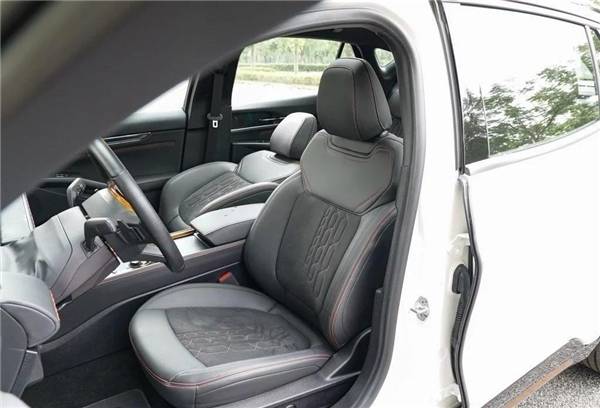 轿跑SUV大PK，哈弗H6S：好开又实用_搜狐汽车_搜狐网