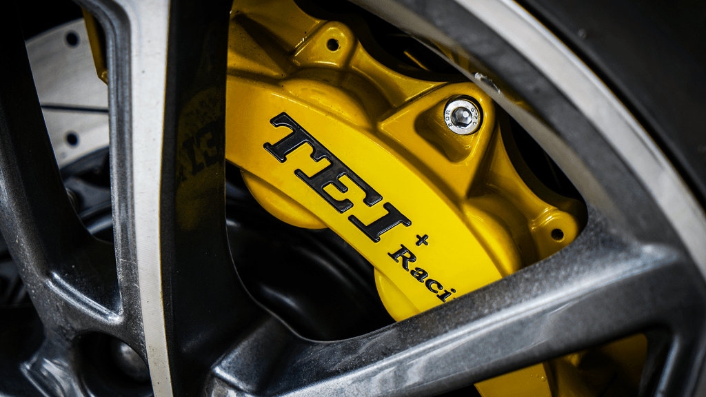 TEI Racing官方案例-奥迪A4L升级TEI刹车P40NS+四活塞卡钳套件_搜狐汽车_搜狐网