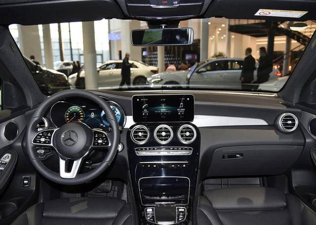 2022款 改款 奔驰GLC 260L 动感型上市，售39.98万_搜狐汽车_搜狐网