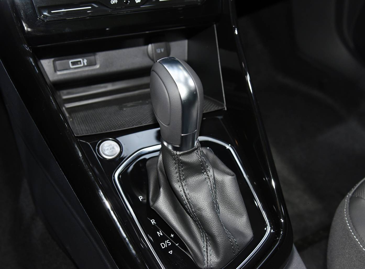 不给国产SUV留活路！搭载1.4T大众EA211引擎+爱信6AT，10.78万起_搜狐汽车_搜狐网