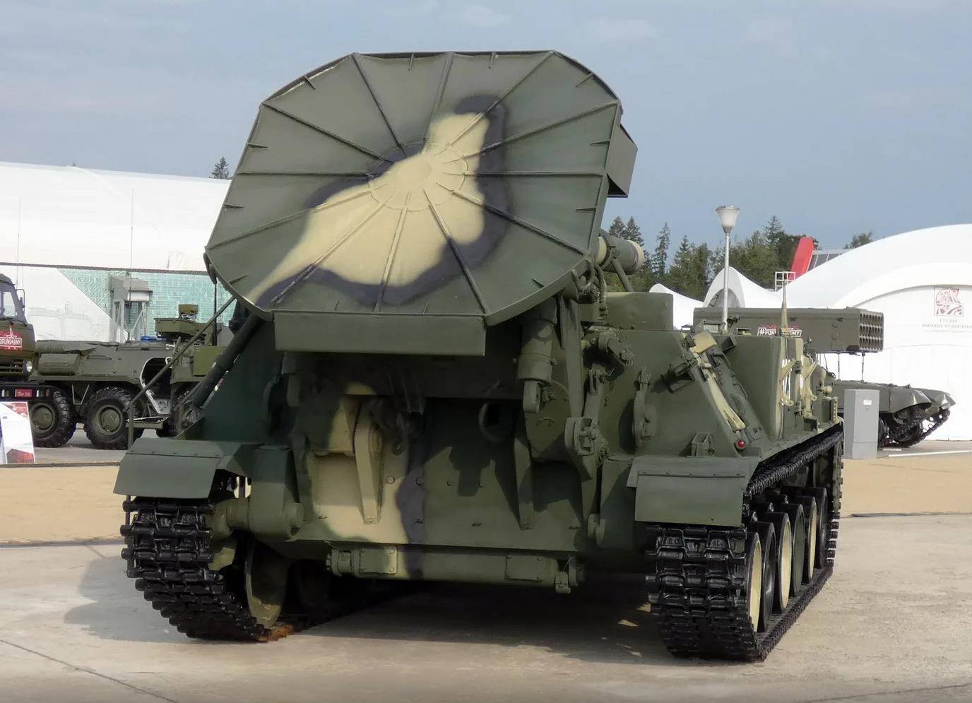 2S4型自行迫击炮，攻击火力威猛，至今依然受到俄军重视！_苏联_郁金香_进行