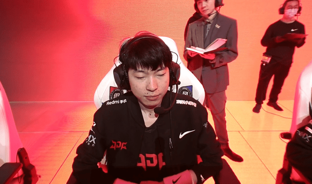 Hope出道四周年！曾被EDG下放二队，LDL场场乱杀加入JDG成顶级AD_比赛_本赛季_风格