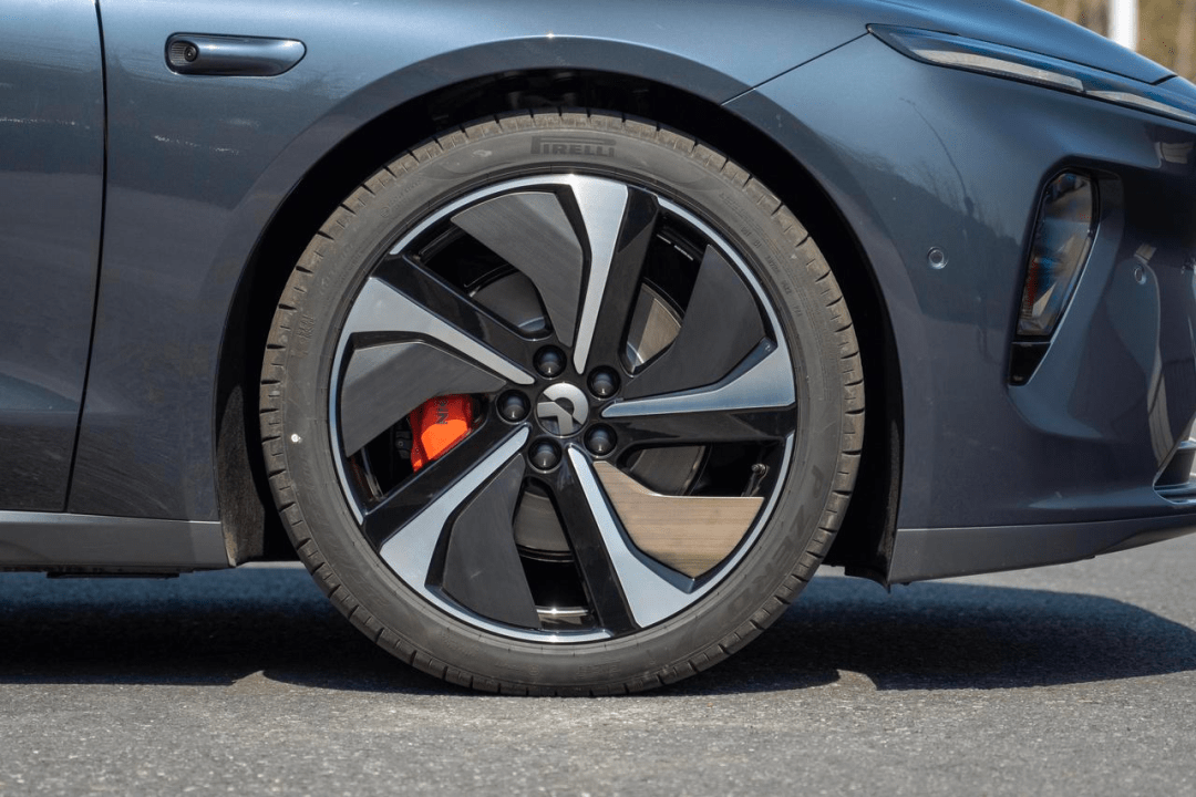 据说它能碾压BBA的“56E”？蔚来首款轿车有几成功力?_搜狐汽车_搜狐网