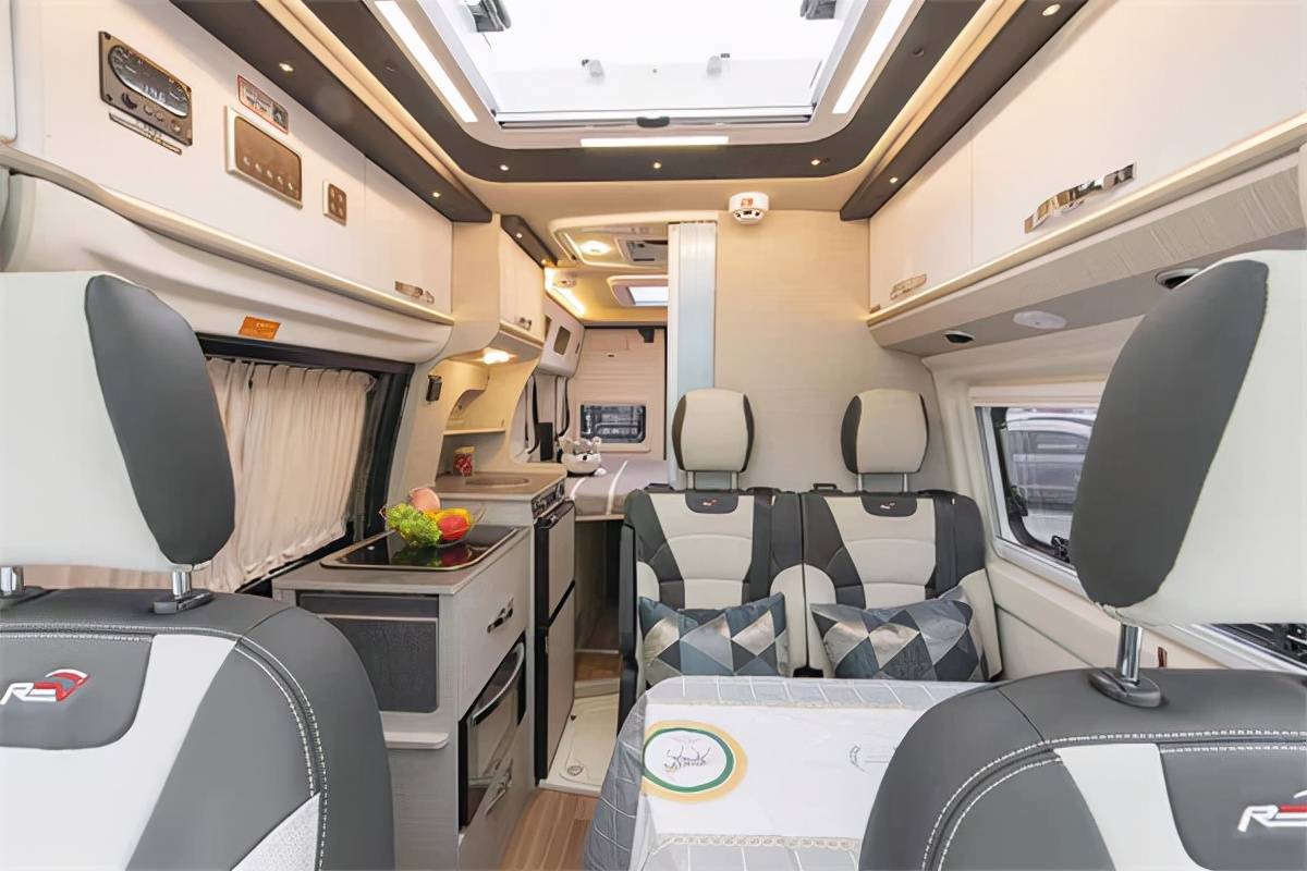 2022款瑞弗启界R500穿越版，福特新全顺V362打造精致旅居车_搜狐汽车_搜狐网